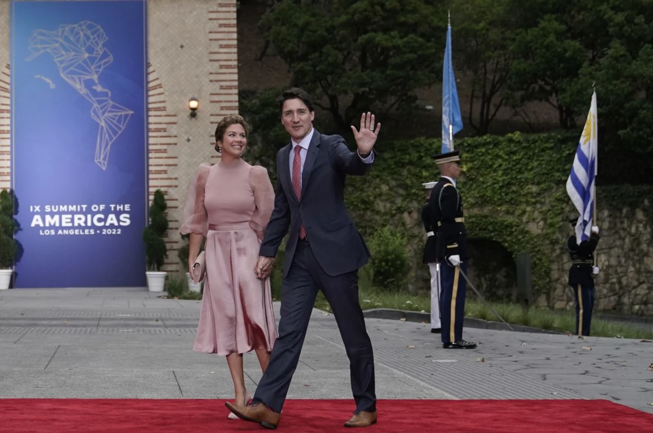 Justin Trudeau y su esposa Sophie Gregoire, anuncian su separación tras ...